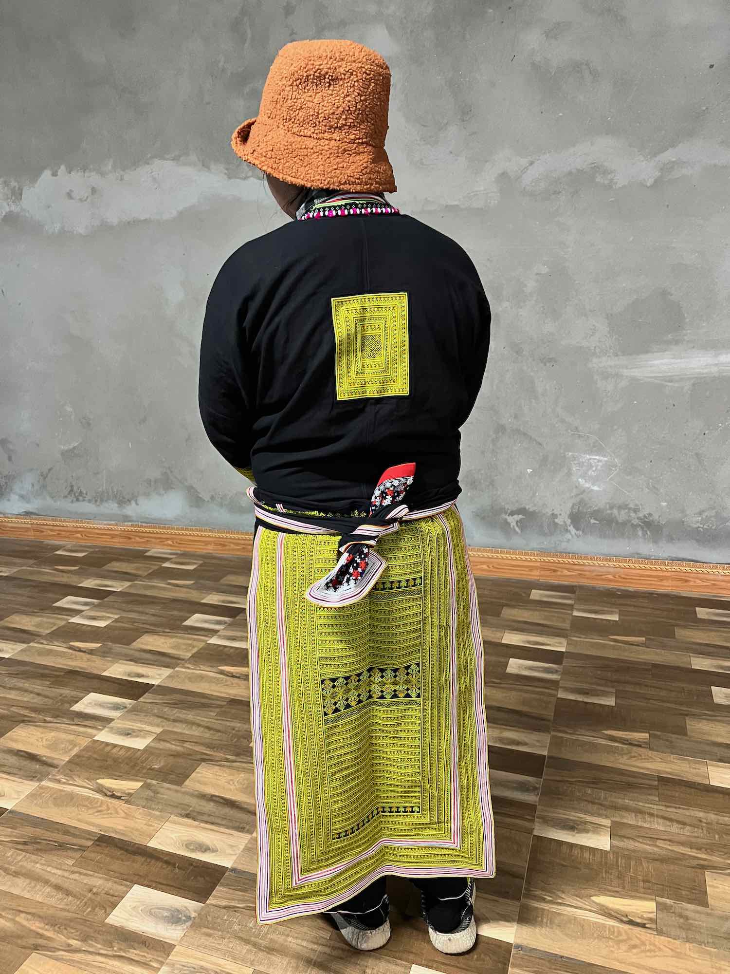 Vietnam – Embroidery in Sapa district – Weaving from Paradise