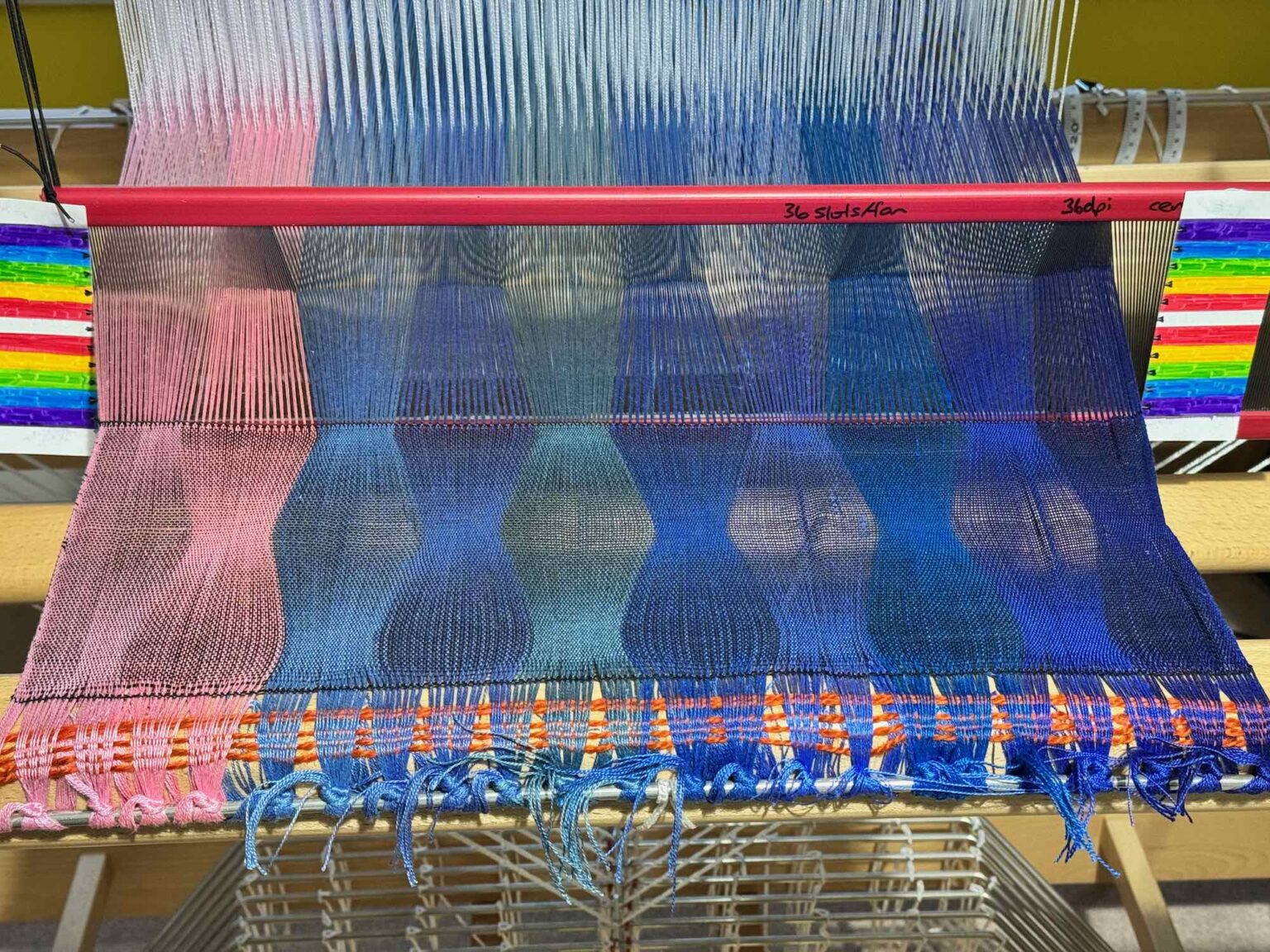 Warp 50 – Sample – Weaving from Paradise